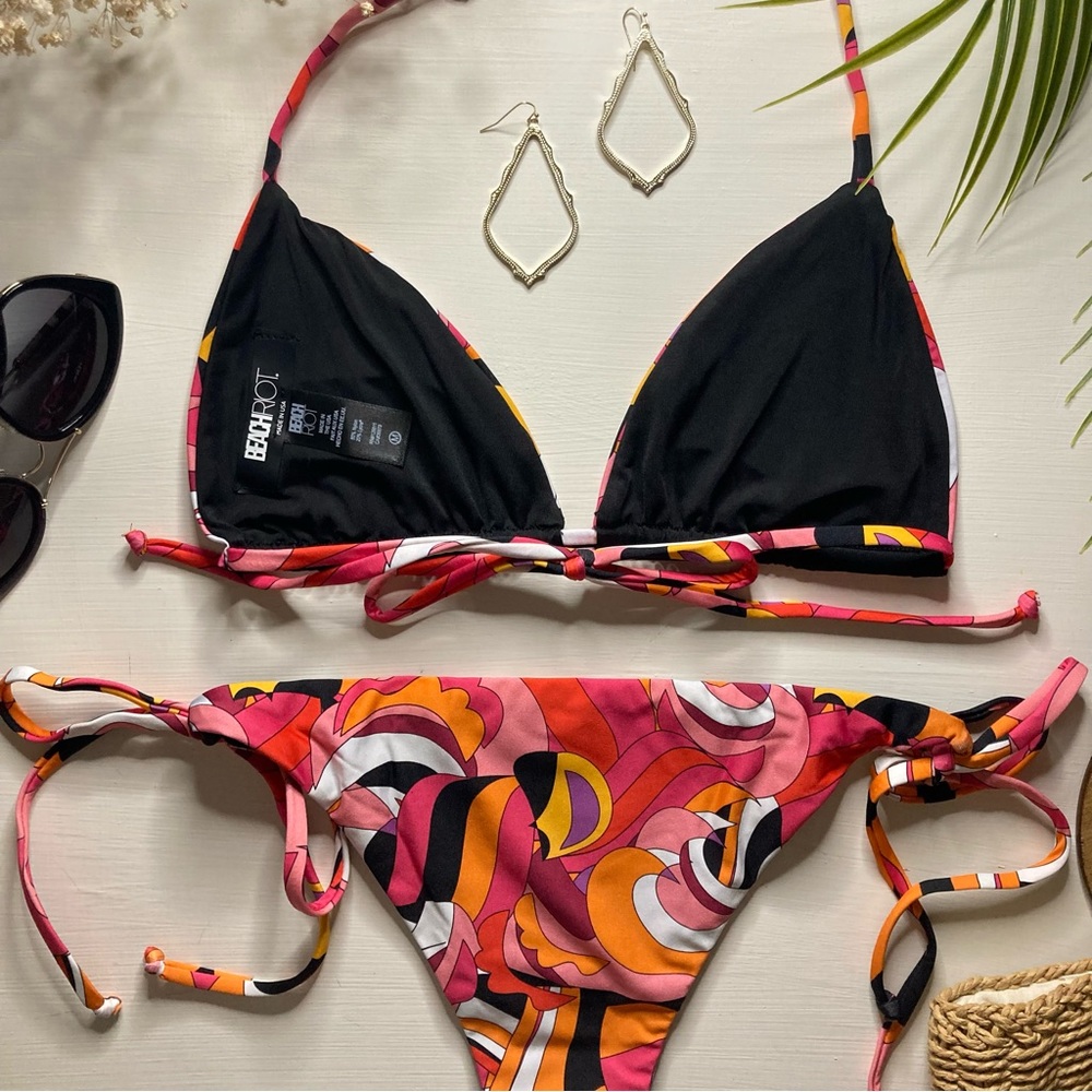 Beach Riot Tropical Sunset Sliding Tri Bikini Top | S… - Gem